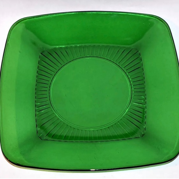 Anchor Hocking | Dining | Anchor Hocking Forest Green Dinner Plates ...